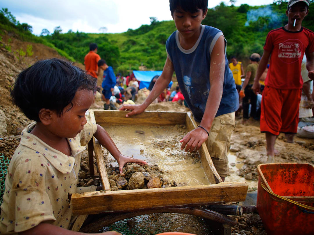 Child Labor And Gold Mining In The Philippines Pulitzer Center